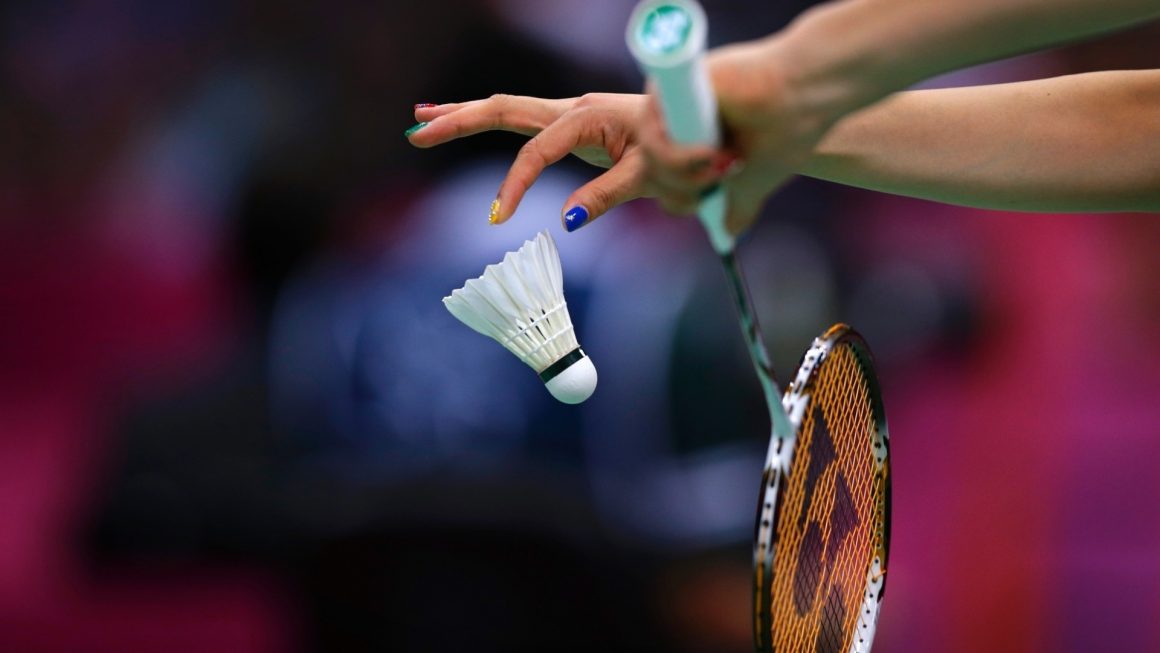 10 Benefits of Badminton That Will Convince You to Take It up | Playo ...