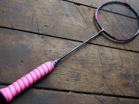 Top 10 Best Badminton Rackets under 10000 for a Powerful Smash