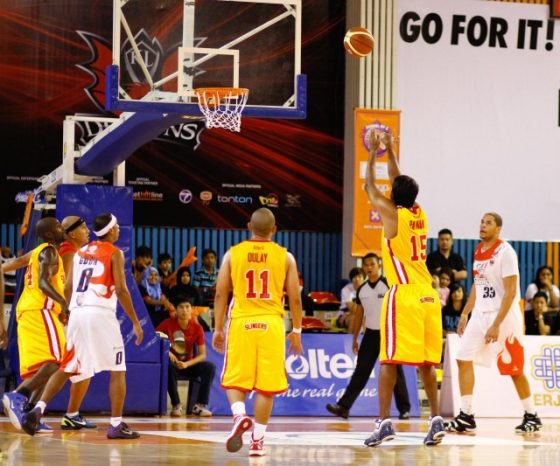 4 Tips To Improve Free Throw Shooting In Basketball | Playo