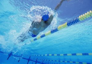 Learn backstroke: An easy guide into Swimming the right way. | Playo