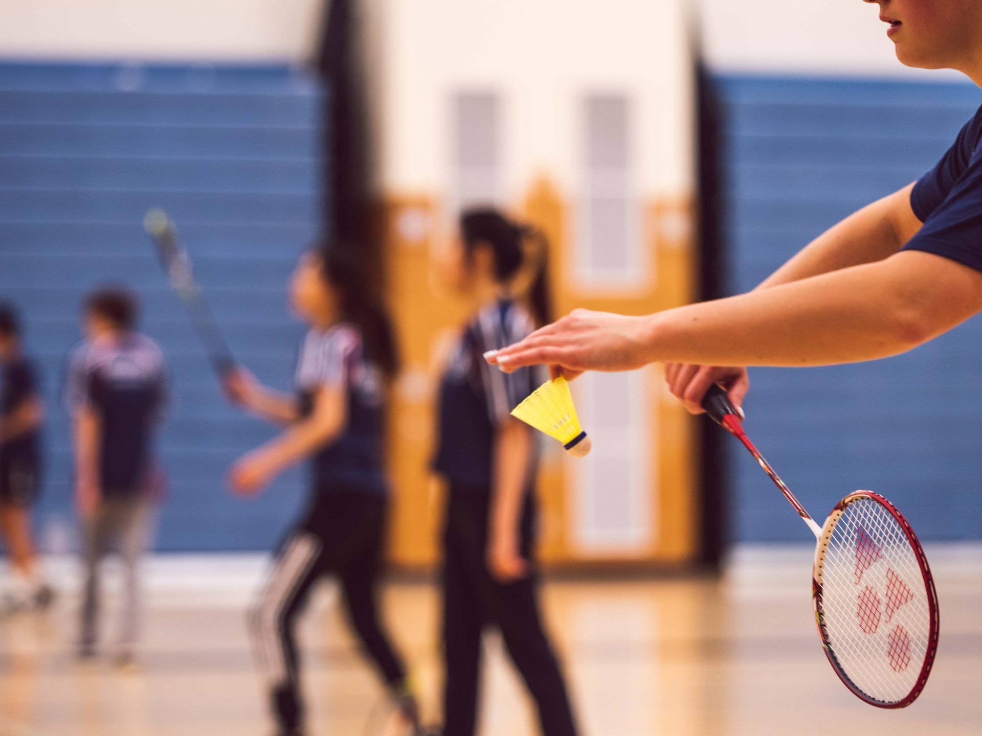 Badminton Hand Signals and What They Mean - Playo