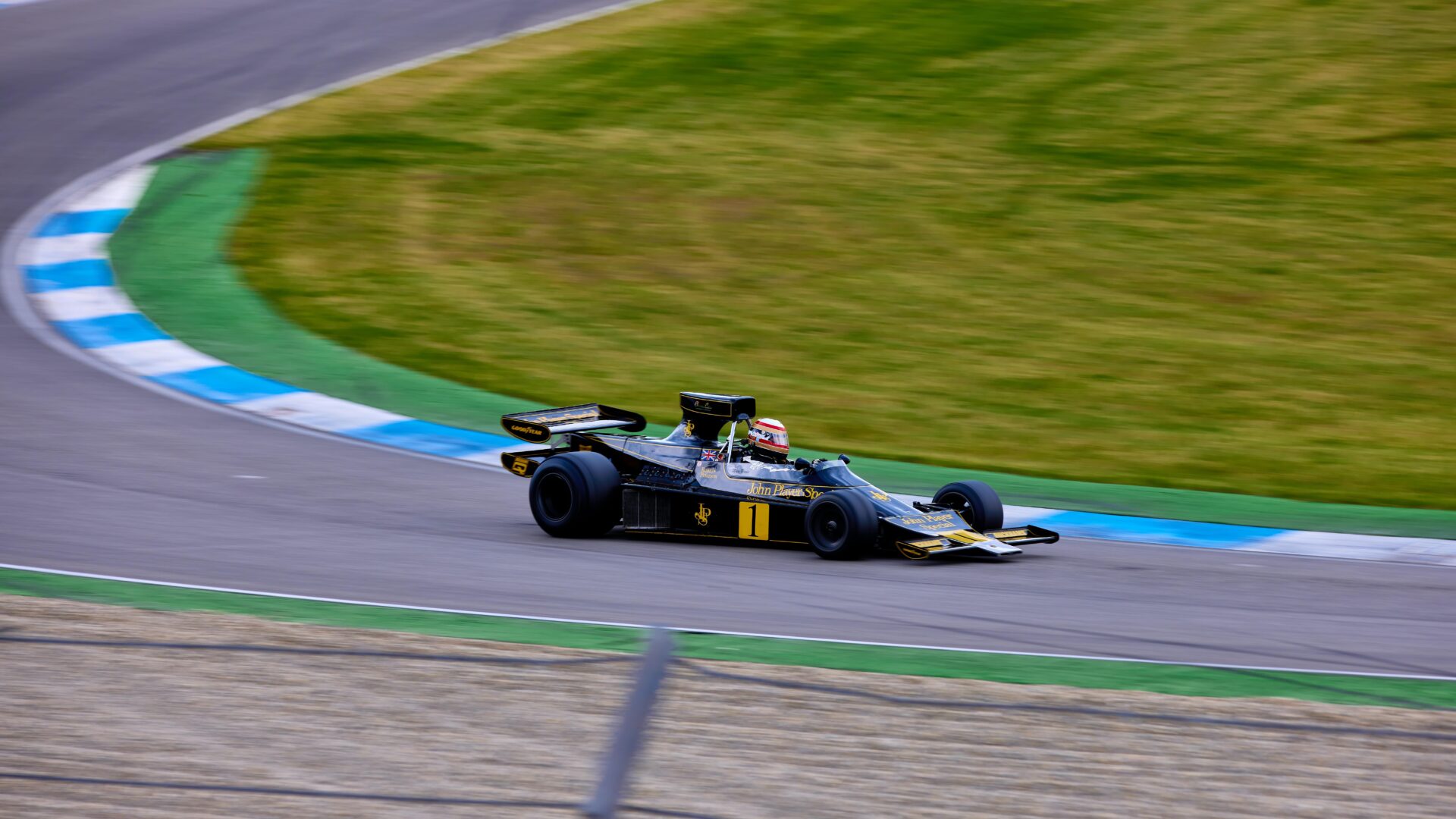 How Fit Do F1 Drivers Have to Be? | Playo